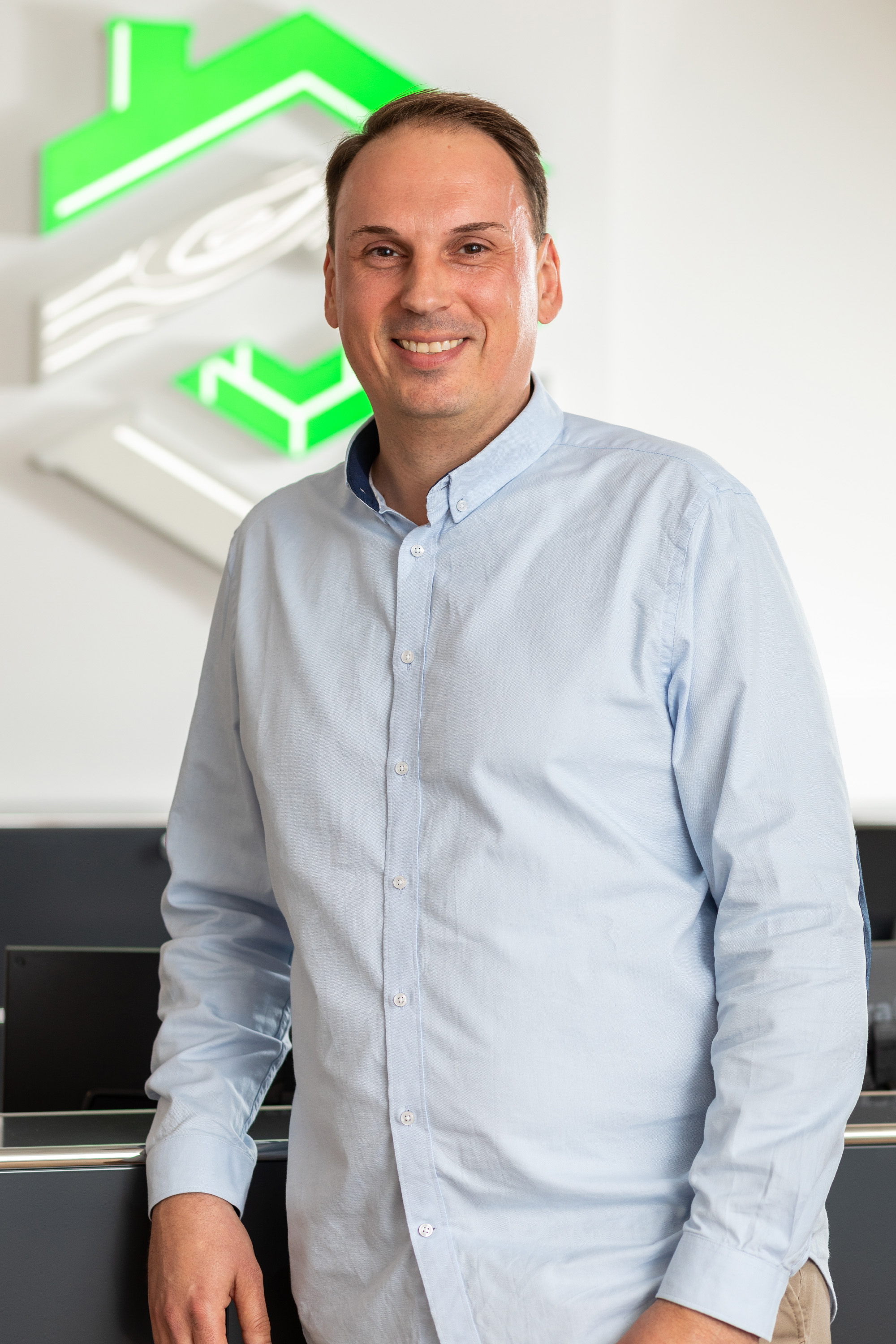 Das Team - Contract Company